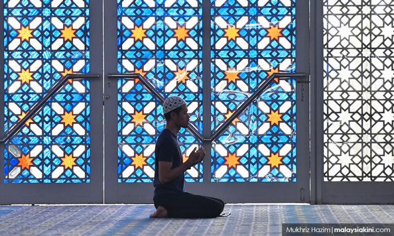 Fatwa Perlis: Mak nyah, transgender haram masuk masjid ketika ...