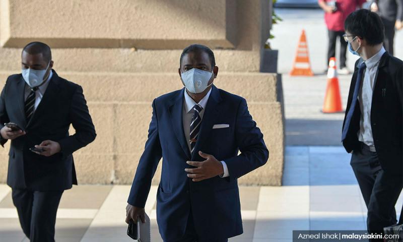 Azeez Rahim belum bebas kes rasuah, itu hanya hujah peguam - SPRM