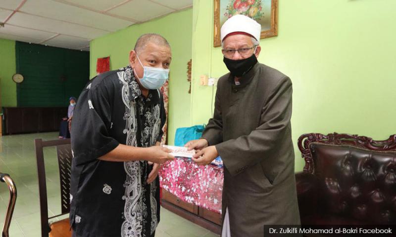 Menteri agama ziarah anak P Ramlee