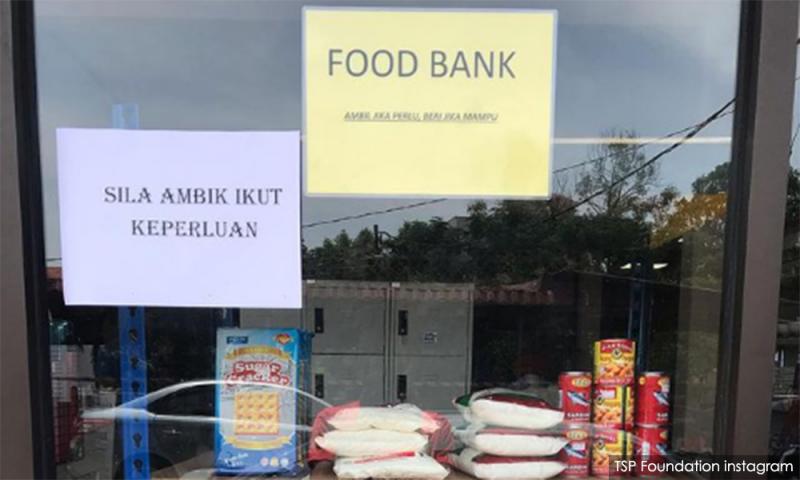 Cikgu Murni korban duit simpanan, buka 'Food Bank' depan rumah