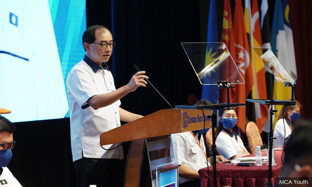 MCA deputy president mocks DAP for cosying up to Umno
