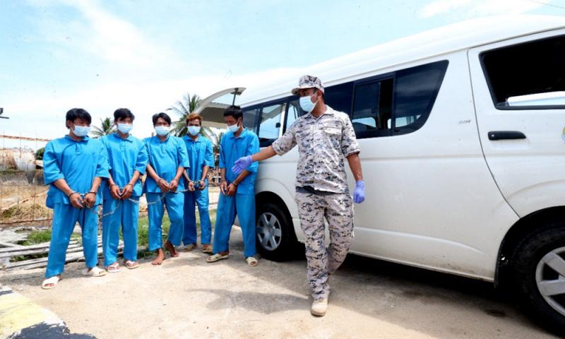 Nelayan asing ditahan menangguk gamat di perairan Kelantan