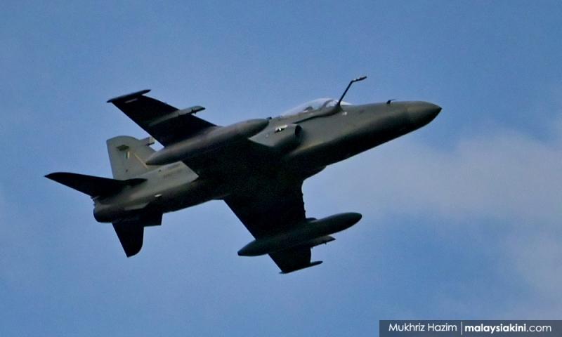 RMAF jet crashes in Butterworth base, one dead