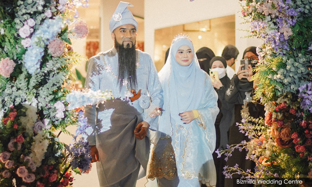 Mila hadiahkan Nur Heliza, suami majlis sanding
